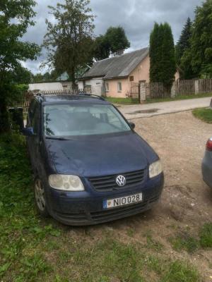 Blue Volkswagen Touran 2006 in Vilnius, with an engine capacity of 1.60 L and mileage of 345 thousand km for 400 €, photo 3 on AUTOMOTO.COM.LV
