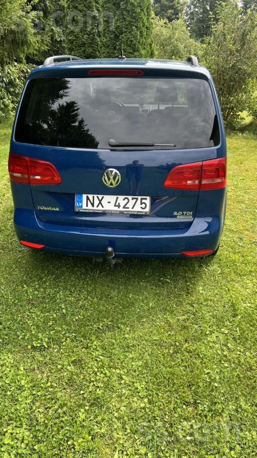 Blue Volkswagen Touran 2012 in Aizkraukle, with an engine capacity of 2.00 L and mileage of 304 thousand km for 4600 €, photo 5 on AUTOMOTO.COM.LV