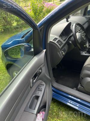 Blue Volkswagen Touran 2012 in Aizkraukle, with an engine capacity of 2.00 L and mileage of 304 thousand km for 4600 €, photo 12 on AUTOMOTO.COM.LV