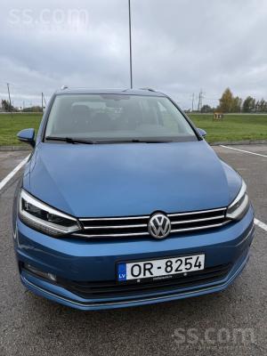 Zils Volkswagen Touran 2016 Jelgava, ar dzinēja tilpumu 2.00 L un nobraukumu 238 tūkst. km par 10550 €, foto 6 vietnē AUTOMOTO.COM.LV