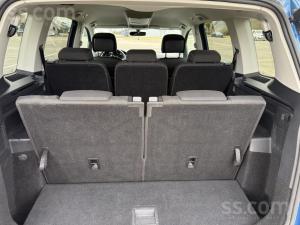 Zils Volkswagen Touran 2016 Jelgava, ar dzinēja tilpumu 2.00 L un nobraukumu 238 tūkst. km par 10550 €, foto 9 vietnē AUTOMOTO.COM.LV