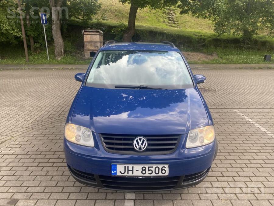 Blue Volkswagen Touran 2003 in Rezekne, with an engine capacity of 1.90 L and mileage of 0 thousand km for 1650 €, photo 1 on AUTOMOTO.COM.LV