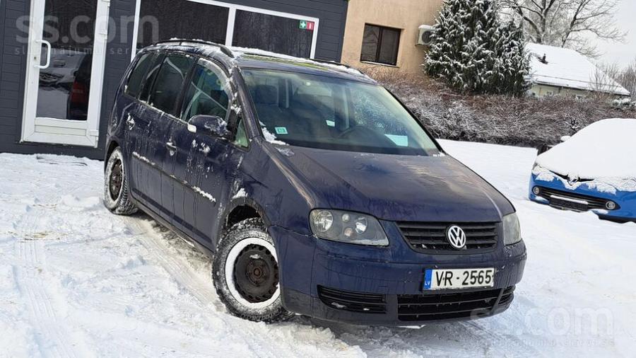 Zils Volkswagen Touran 2003 Jelgava, ar dzinēja tilpumu 1.90 L un nobraukumu 446 tūkst. km par 699 €, foto 2 vietnē AUTOMOTO.COM.LV