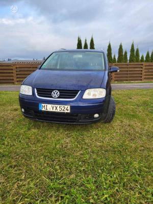 Blue Volkswagen Touran 2003 in Vilnius, with an engine capacity of 1.90 L and mileage of 280 thousand km for 1900 €, photo  on AUTOMOTO.COM.LV