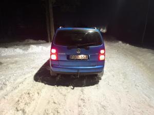 Blue Volkswagen Touran 2003 in Siauliai, with an engine capacity of 1.90 L and mileage of 438 thousand km for 1350 €, photo 3 on AUTOMOTO.COM.LV