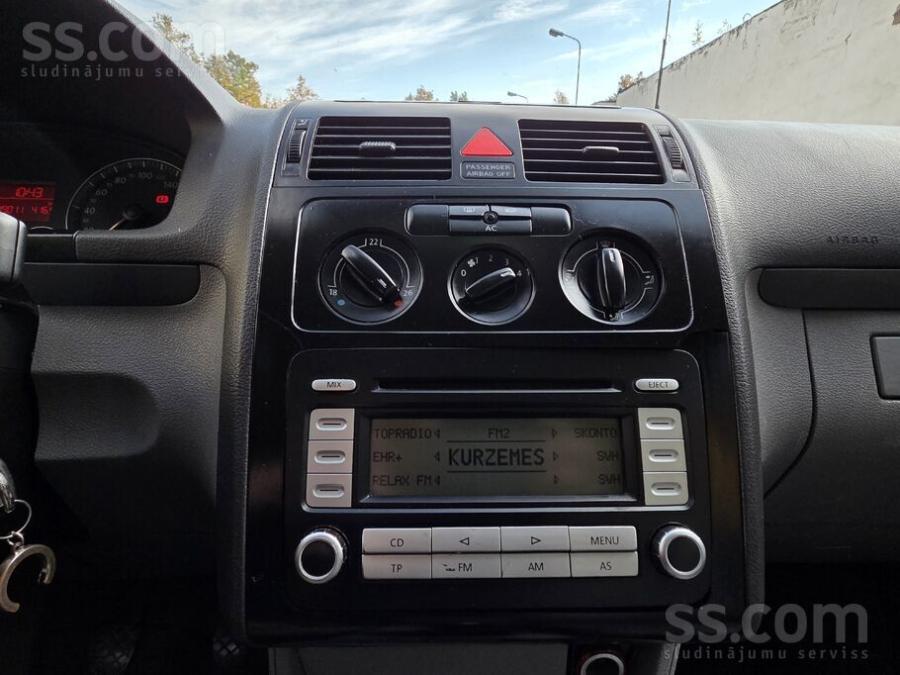 Синий Фольксваген Туран 2003 в Елгава, объемом двигателя 1.90 л и пробегом 0 тыс. км за 1490 €, фото 17 на AUTOMOTO.COM.LV