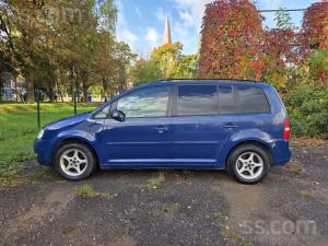 Zils Volkswagen Touran 2003 Jelgava, ar dzinēja tilpumu 2.00 L un nobraukumu 0 tūkst. km par 1490 €, foto 9 vietnē AUTOMOTO.COM.LV