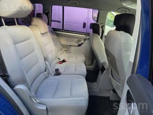 Zils Volkswagen Touran 2003 Jelgava, ar dzinēja tilpumu 2.00 L un nobraukumu 0 tūkst. km par 1490 €, foto 14 vietnē AUTOMOTO.COM.LV