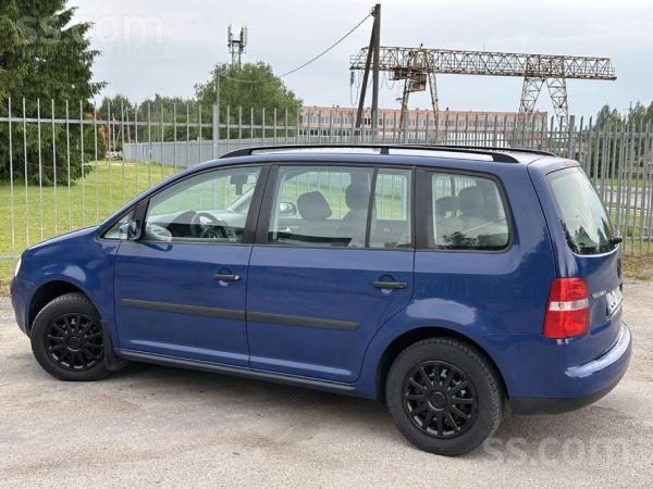 Zils Volkswagen Touran 2004 Jelgava, ar dzinēja tilpumu 1.60 L un nobraukumu 0 tūkst. km par 2700 €, foto 6 vietnē AUTOMOTO.COM.LV