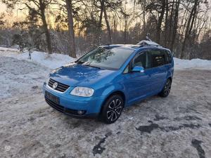 Zils Volkswagen Touran 2004 Utena, ar dzinēja tilpumu 1.90 L un nobraukumu 280 tūkst. km par 2100 €, foto 18 vietnē AUTOMOTO.COM.LV