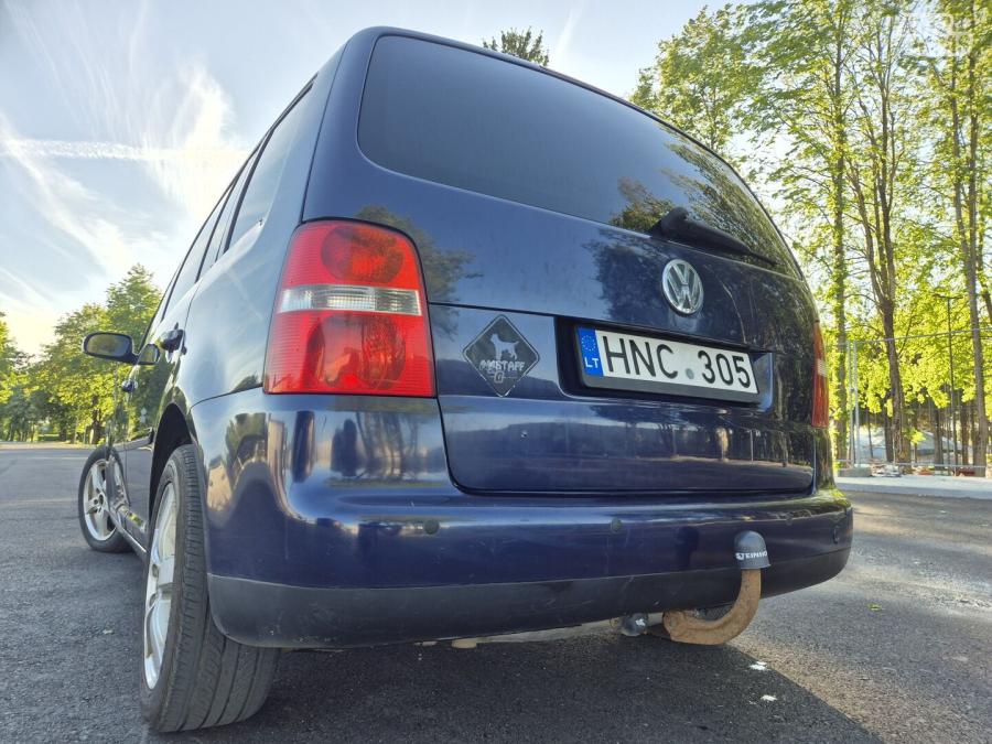 Zils Volkswagen Touran 2004 Kauņa, ar dzinēja tilpumu 2.00 L un nobraukumu 336 tūkst. km par 1550 €, foto 8 vietnē AUTOMOTO.COM.LV