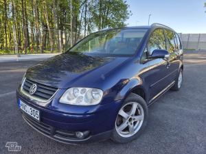Zils Volkswagen Touran 2004 Kauņa, ar dzinēja tilpumu 2.00 L un nobraukumu 336 tūkst. km par 1550 €, foto 10 vietnē AUTOMOTO.COM.LV
