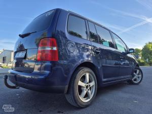 Zils Volkswagen Touran 2004 Kauņa, ar dzinēja tilpumu 2.00 L un nobraukumu 336 tūkst. km par 1550 €, foto 12 vietnē AUTOMOTO.COM.LV