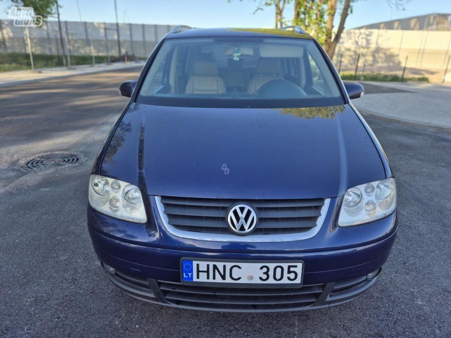 Zils Volkswagen Touran 2004 Kauņa, ar dzinēja tilpumu 2.00 L un nobraukumu 336 tūkst. km par 1550 €, foto 13 vietnē AUTOMOTO.COM.LV
