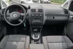 Zils Volkswagen Touran 2004 Rīga, ar dzinēja tilpumu 1.90 L un nobraukumu 261 tūkst. km par 3990 €, foto 9 vietnē AUTOMOTO.COM.LV