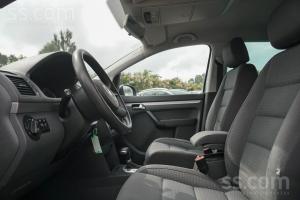 Zils Volkswagen Touran 2004 Rīga, ar dzinēja tilpumu 1.90 L un nobraukumu 261 tūkst. km par 3990 €, foto 11 vietnē AUTOMOTO.COM.LV