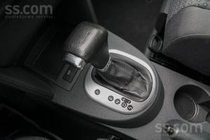 Zils Volkswagen Touran 2004 Rīga, ar dzinēja tilpumu 1.90 L un nobraukumu 261 tūkst. km par 3990 €, foto 13 vietnē AUTOMOTO.COM.LV