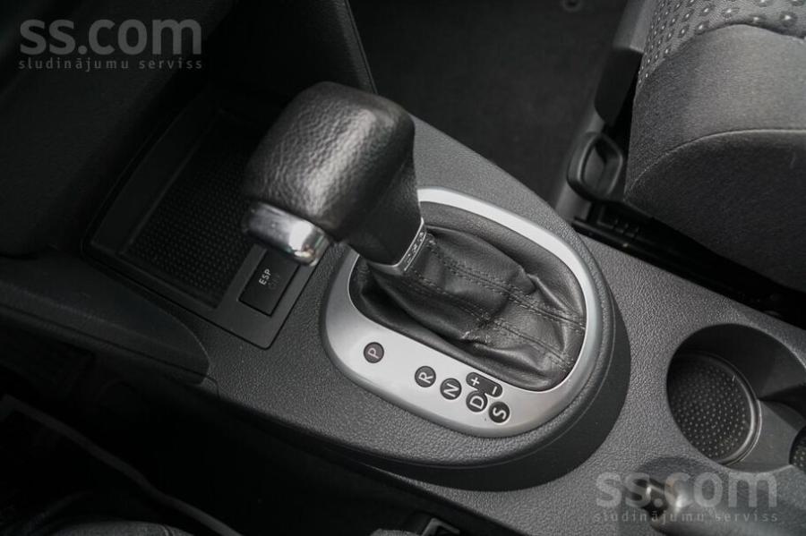 Zils Volkswagen Touran 2004 Rīga, ar dzinēja tilpumu 1.90 L un nobraukumu 261 tūkst. km par 3990 €, foto 13 vietnē AUTOMOTO.COM.LV