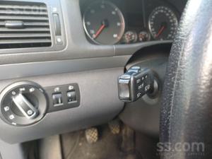 Zils Volkswagen Touran 2004 Liepāja, ar dzinēja tilpumu 1.90 L un nobraukumu 183 tūkst. km par 2950 €, foto 15 vietnē AUTOMOTO.COM.LV