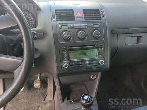 Zils Volkswagen Touran 2004 Liepāja, ar dzinēja tilpumu 1.90 L un nobraukumu 183 tūkst. km par 2950 €, foto 16 vietnē AUTOMOTO.COM.LV