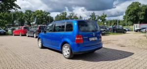 Blue Volkswagen Touran 2004 in Valmiera, with an engine capacity of 1.60 L and mileage of 227 thousand km for 1600 €, photo 5 on AUTOMOTO.COM.LV