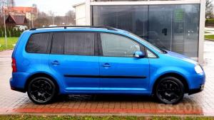Blue Volkswagen Touran 2004 in Cesis, with an engine capacity of 1.90 L and mileage of 430 thousand km for 2200 €, photo 9 on AUTOMOTO.COM.LV