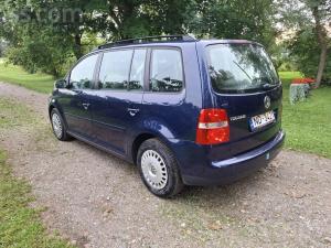 Zils Volkswagen Touran 2004 Rēzekne, ar dzinēja tilpumu 2.00 L un nobraukumu 327 tūkst. km par 1950 €, foto 6 vietnē AUTOMOTO.COM.LV