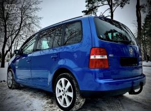Zils Volkswagen Touran 2005 Alīta, ar dzinēja tilpumu 2.00 L un nobraukumu 291 tūkst. km par 3399 €, foto 22 vietnē AUTOMOTO.COM.LV