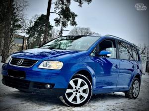 Zils Volkswagen Touran 2005 Alīta, ar dzinēja tilpumu 2.00 L un nobraukumu 291 tūkst. km par 3399 €, foto 25 vietnē AUTOMOTO.COM.LV