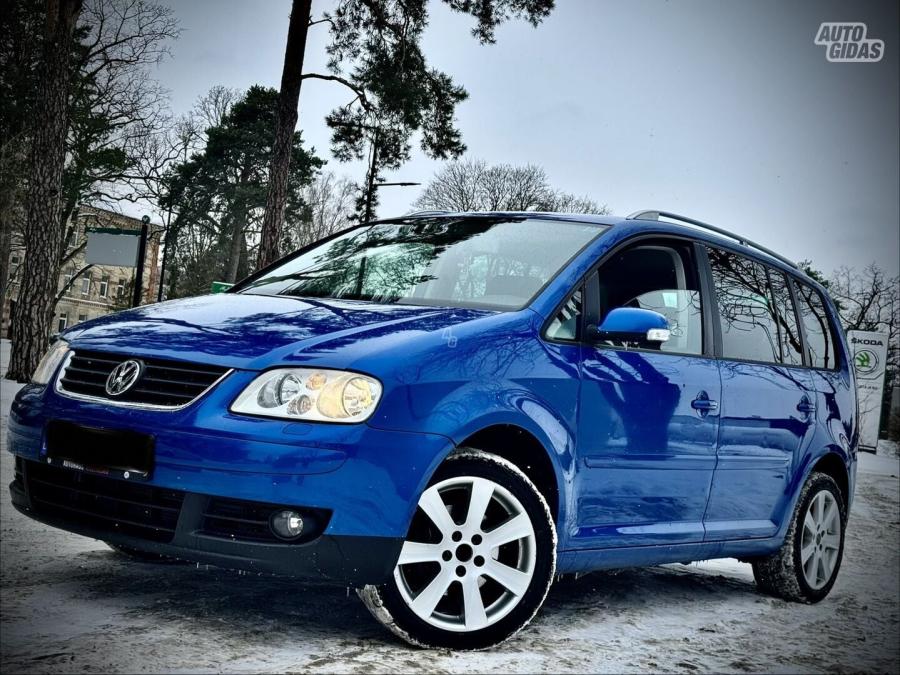 Zils Volkswagen Touran 2005 Alīta, ar dzinēja tilpumu 2.00 L un nobraukumu 291 tūkst. km par 3399 €, foto 25 vietnē AUTOMOTO.COM.LV