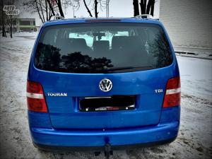Zils Volkswagen Touran 2005 Alīta, ar dzinēja tilpumu 2.00 L un nobraukumu 291 tūkst. km par 3399 €, foto 30 vietnē AUTOMOTO.COM.LV