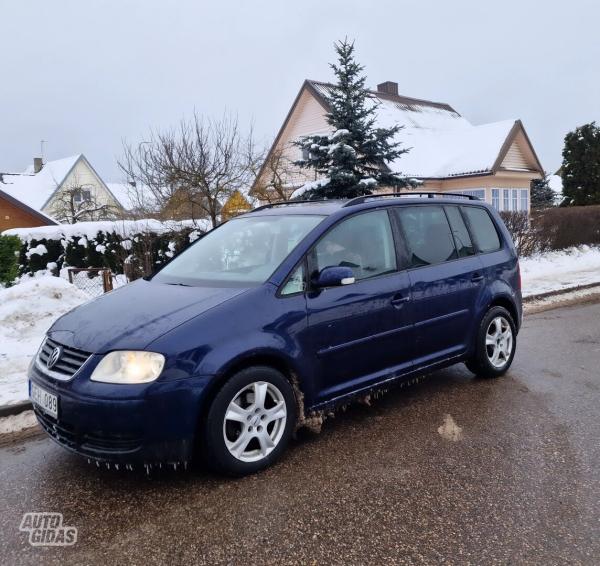 Blue Volkswagen Touran 2005 in Vilnius, with an engine capacity of 1.90 L and mileage of 33 thousand km for 1550 €, photo 3 on AUTOMOTO.COM.LV