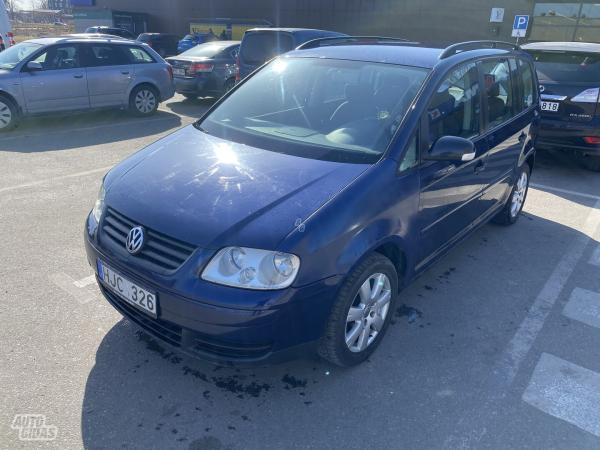 Blue Volkswagen Touran 2005 in Vilnius, with an engine capacity of 1.90 L and mileage of 330 thousand km for 1500 €, photo 2 on AUTOMOTO.COM.LV