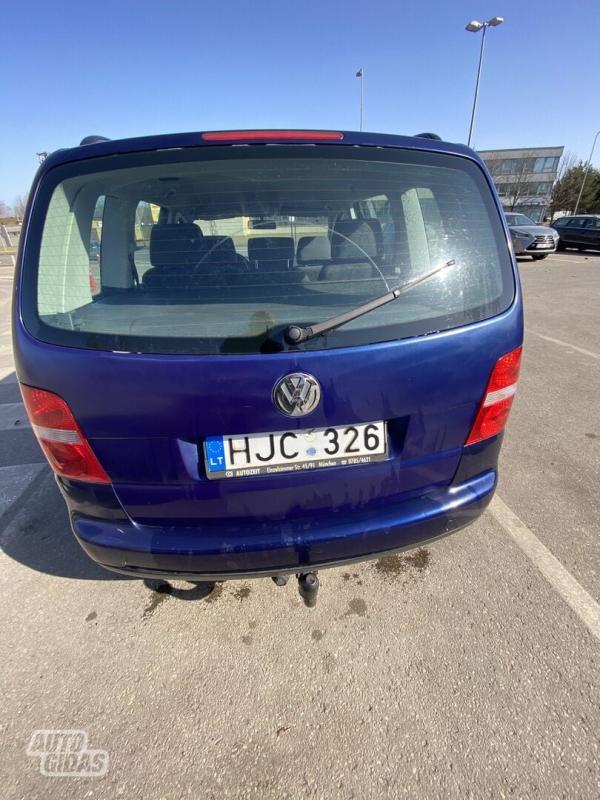 Blue Volkswagen Touran 2005 in Vilnius, with an engine capacity of 1.90 L and mileage of 330 thousand km for 1500 €, photo 6 on AUTOMOTO.COM.LV