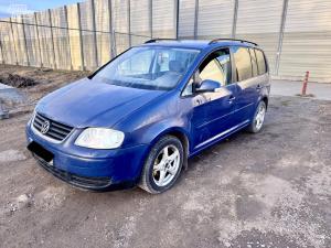 Zils Volkswagen Touran 2005 Kauņa, ar dzinēja tilpumu 2.00 L un nobraukumu 381 tūkst. km par 750 €, foto 3 vietnē AUTOMOTO.COM.LV