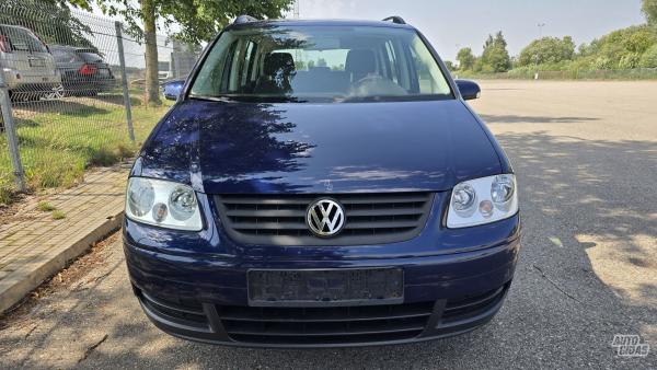 Zils Volkswagen Touran 2005 Marijampole, ar dzinēja tilpumu 1.60 L un nobraukumu 184 tūkst. km par 2350 €, foto 3 vietnē AUTOMOTO.COM.LV