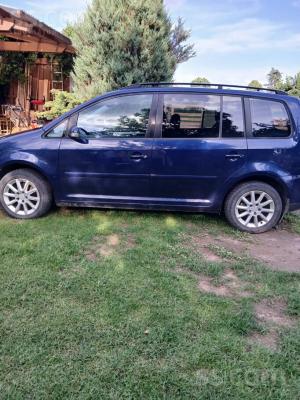 Blue Volkswagen Touran 2005 in Tukums, with an engine capacity of 2.00 L and mileage of 348 thousand km for 1700 €, photo  on AUTOMOTO.COM.LV