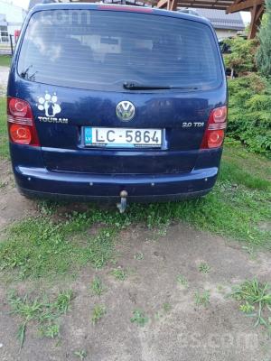 Blue Volkswagen Touran 2005 in Tukums, with an engine capacity of 2.00 L and mileage of 348 thousand km for 1700 €, photo 4 on AUTOMOTO.COM.LV