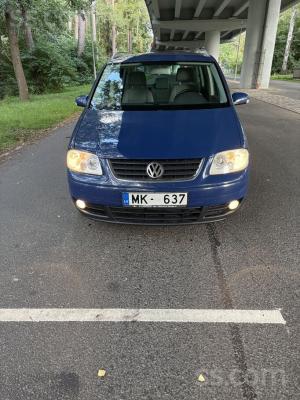 Zils Volkswagen Touran 2005 Jūrmala, ar dzinēja tilpumu 2.00 L un nobraukumu 278 tūkst. km par 3600 €, foto  vietnē AUTOMOTO.COM.LV
