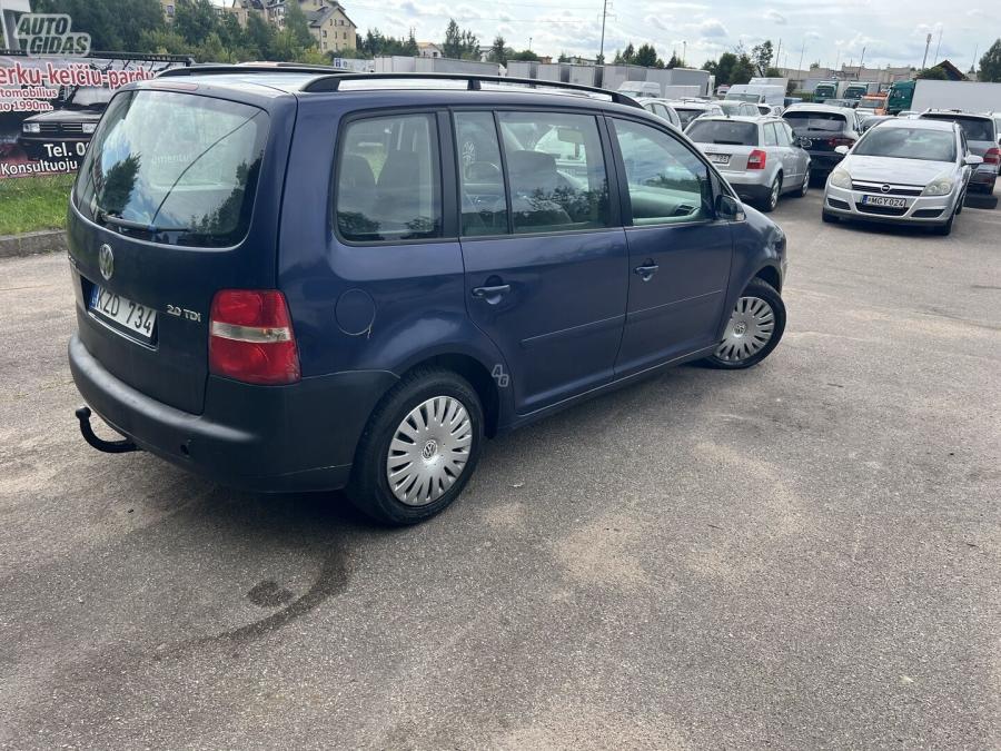 Zils Volkswagen Touran 2005 Šauļi, ar dzinēja tilpumu 2.00 L un nobraukumu 0 tūkst. km par 749 €, foto 6 vietnē AUTOMOTO.COM.LV