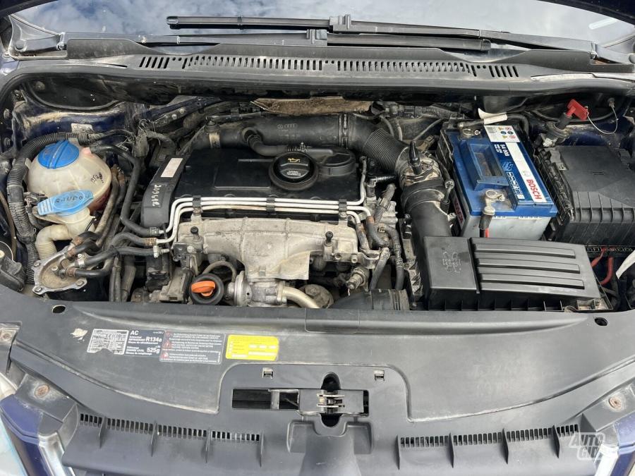 Zils Volkswagen Touran 2005 Šauļi, ar dzinēja tilpumu 2.00 L un nobraukumu 0 tūkst. km par 749 €, foto 22 vietnē AUTOMOTO.COM.LV
