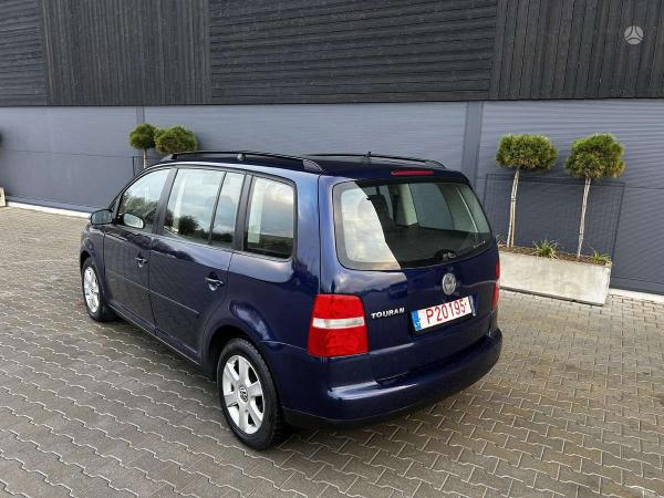 Zils Volkswagen Touran 2006 Šauļi, ar dzinēja tilpumu 1.60 L un nobraukumu 253 tūkst. km par 1990 €, foto 7 vietnē AUTOMOTO.COM.LV
