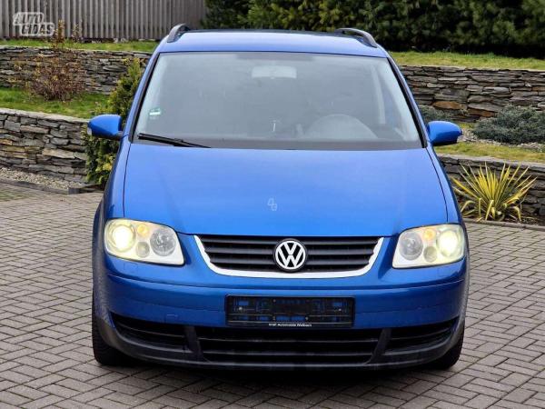 Zils Volkswagen Touran 2006 Viļņa, ar dzinēja tilpumu 2.00 L un nobraukumu 278 tūkst. km par 2600 €, foto 2 vietnē AUTOMOTO.COM.LV