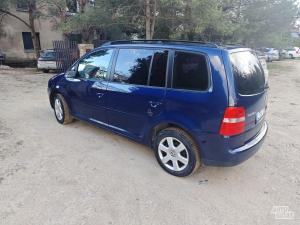 Blue Volkswagen Touran 2006 in Vilnius, with an engine capacity of 1.90 L and mileage of 340 thousand km for 2200 €, photo 7 on AUTOMOTO.COM.LV