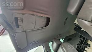 Blue Volkswagen Touran 2006 in Riga, with an engine capacity of 2.00 L and mileage of 390 thousand km for 600 €, photo 7 on AUTOMOTO.COM.LV