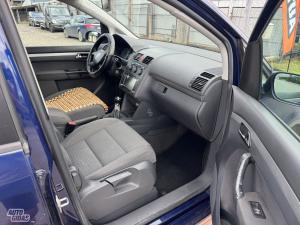 Zils Volkswagen Touran 2006 Kauņa, ar dzinēja tilpumu 1.90 L un nobraukumu 388 tūkst. km par 750 €, foto 10 vietnē AUTOMOTO.COM.LV