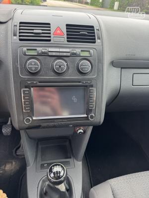 Zils Volkswagen Touran 2006 Kauņa, ar dzinēja tilpumu 1.90 L un nobraukumu 388 tūkst. km par 750 €, foto 11 vietnē AUTOMOTO.COM.LV