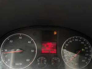 Blue Volkswagen Touran 2006 in Riga, with an engine capacity of 1.90 L and mileage of 381 thousand km for 2590 €, photo 13 on AUTOMOTO.COM.LV