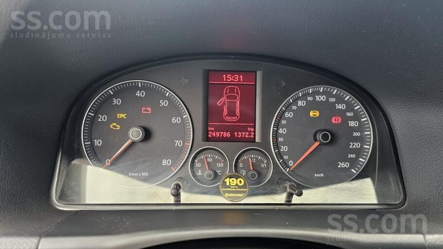 Blue Volkswagen Touran 2006 in Riga, with an engine capacity of 1.40 L and mileage of 250 thousand km for 2150 €, photo 5 on AUTOMOTO.COM.LV