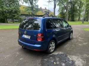 Blue Volkswagen Touran 2007 in Cesis, with an engine capacity of 1.90 L and mileage of 344 thousand km for 2700 €, photo 3 on AUTOMOTO.COM.LV
